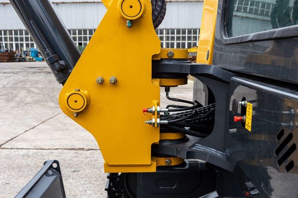 TYPHON NAGA 4.0 Mini Excavator 4 Ton 24.4hp Yanmar Engine
